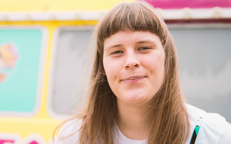 Alice Ivy – “Get Me A Drink (ft. E^st & Charlie Threads)” - buffaBLOG